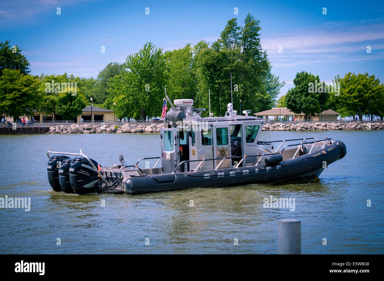 County Sheriff patrols Genesee River and harbor Stock Photo - Alamy