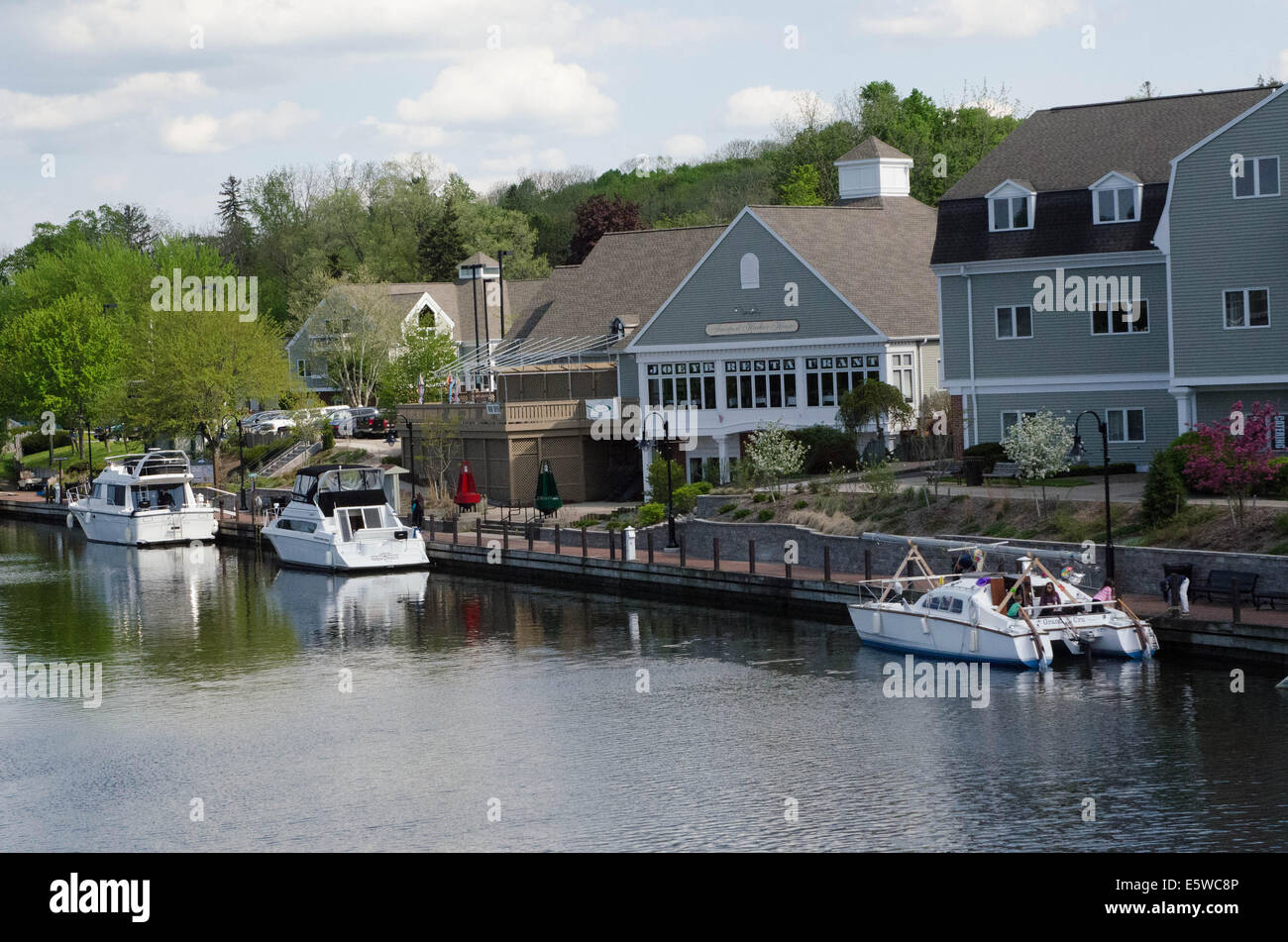 South side of Erie Canal in Fairport NY Stock Photo - Alamy