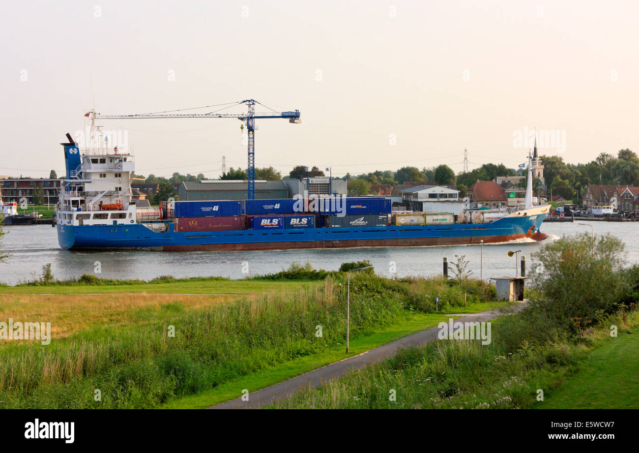 Small container ship hi-res stock photography and images - Alamy