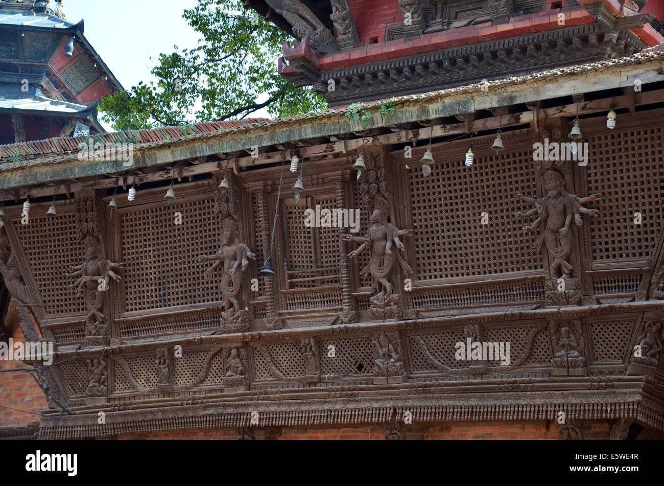 Basantapur durbar square statue hi-res stock photography and images - Alamy