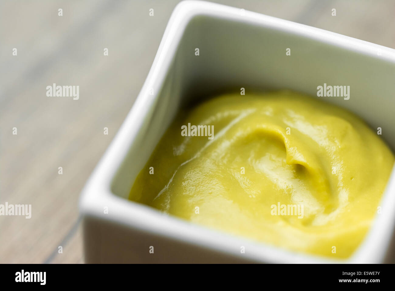Yellow mustard sauce hi-res stock photography and images - Alamy