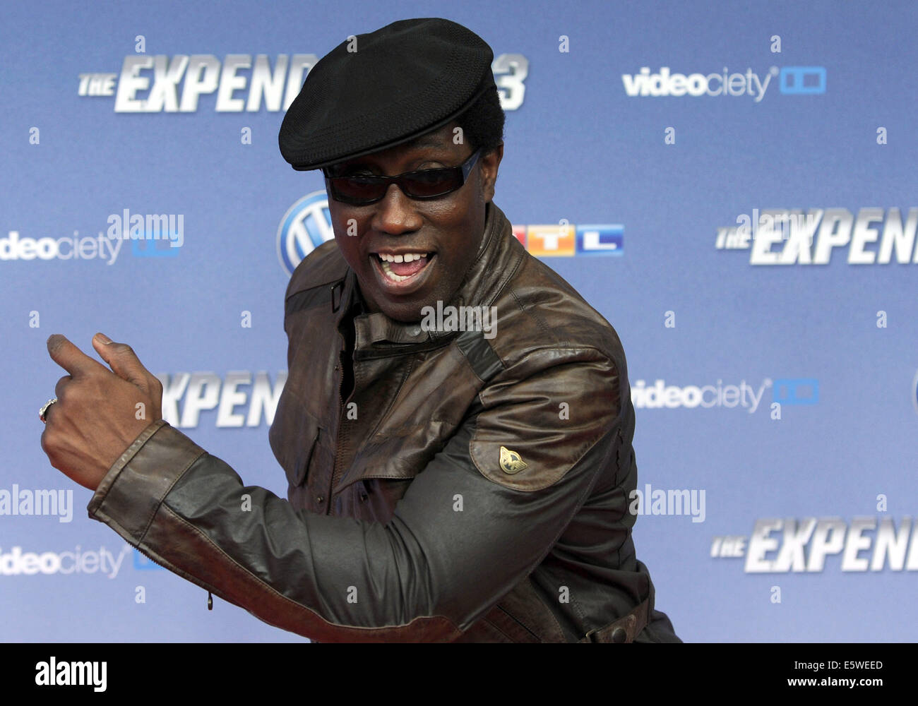 Wesley snipes expendables hi-res stock photography and images - Alamy