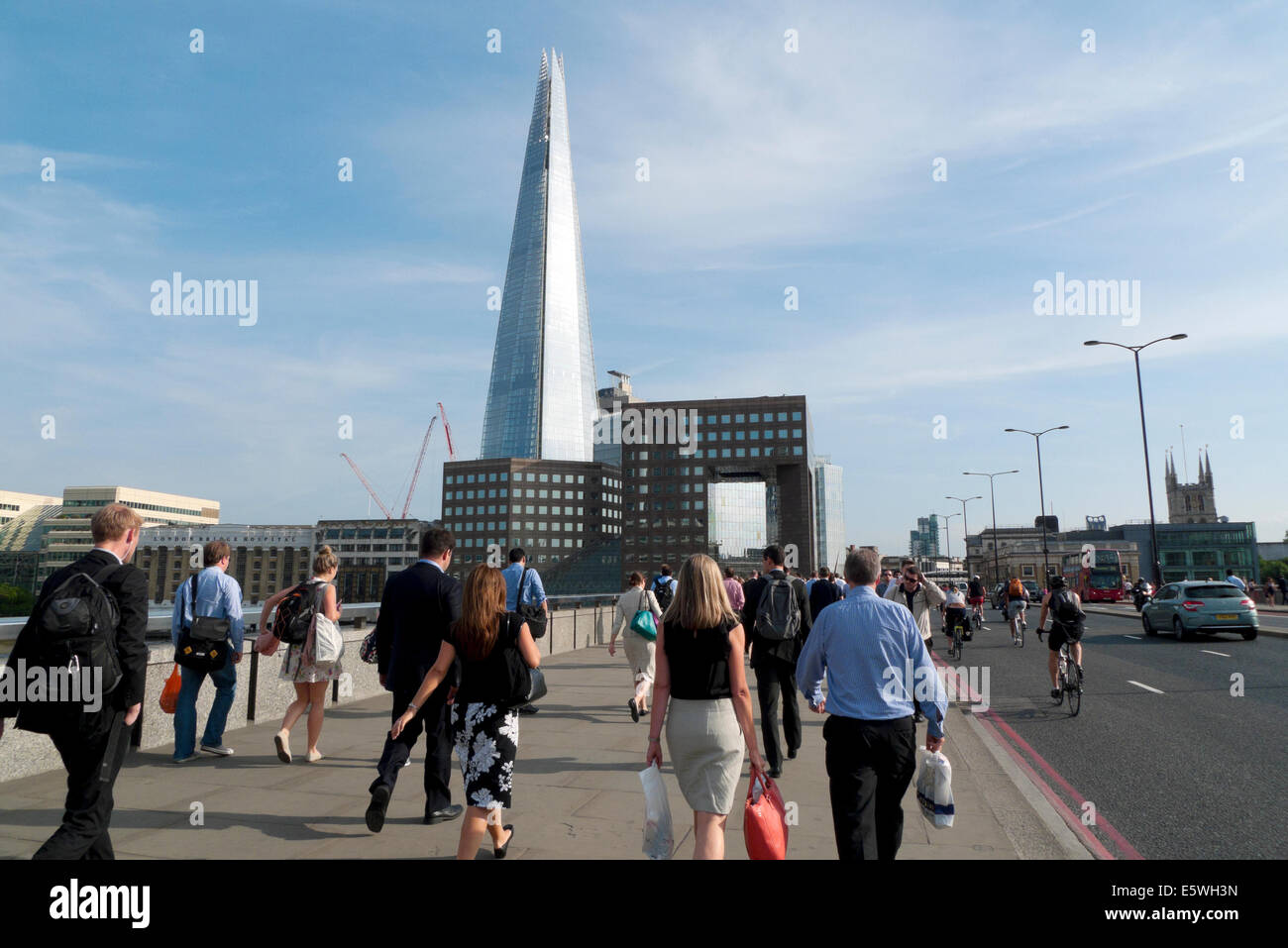 Office worker london suit hi-res stock photography and images - Alamy
