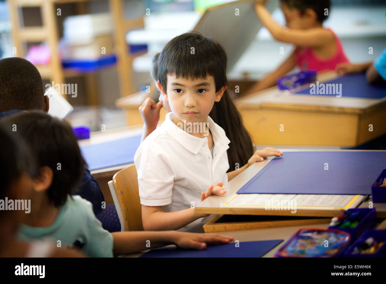 Classroom student primary group tables hi-res stock photography and ...