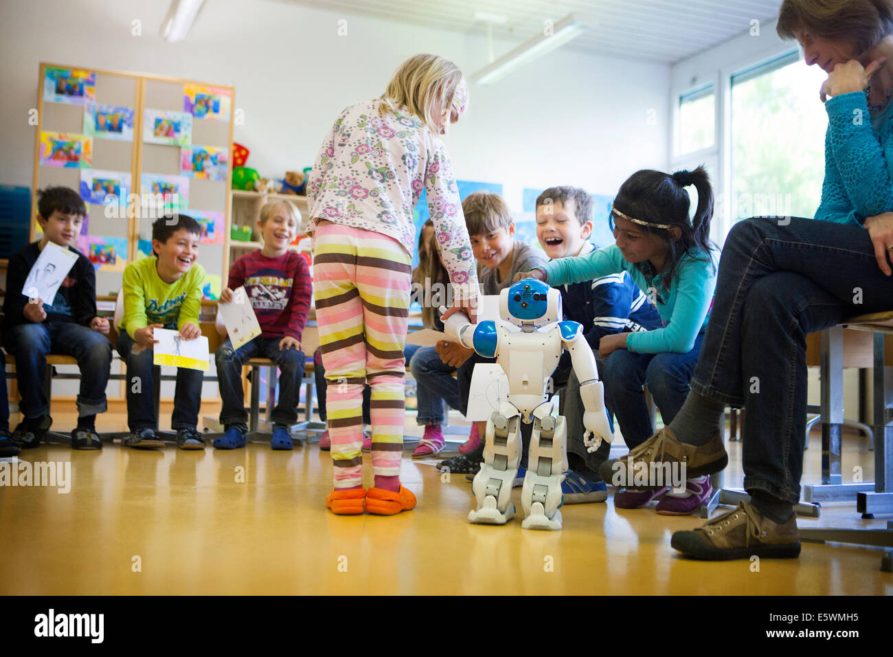 Robot teacher hi-res stock photography and images - Alamy