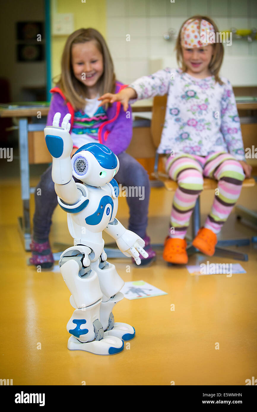 Full length education robot hi-res stock photography and images - Alamy