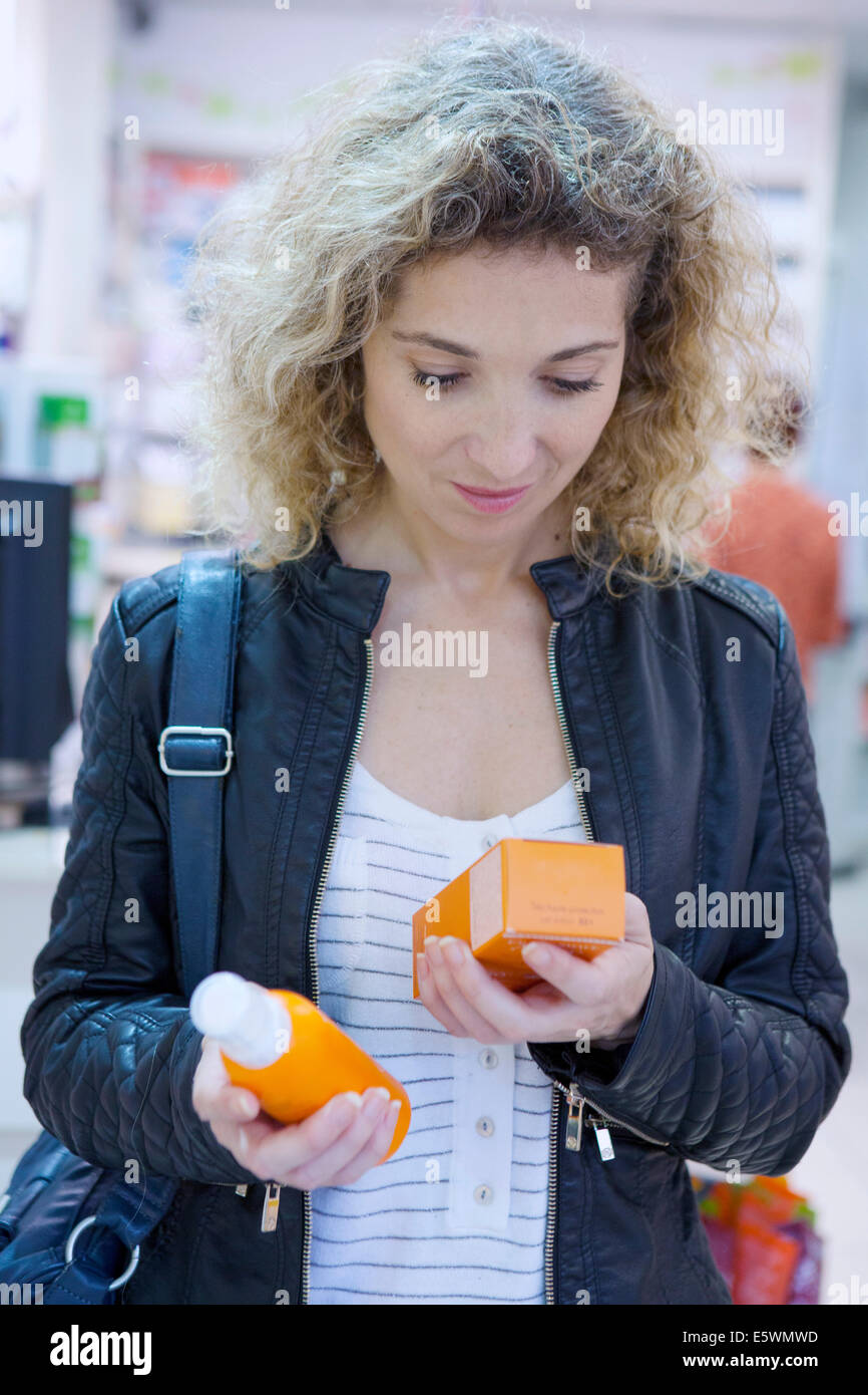 Non-prescription drug store Stock Photo - Alamy