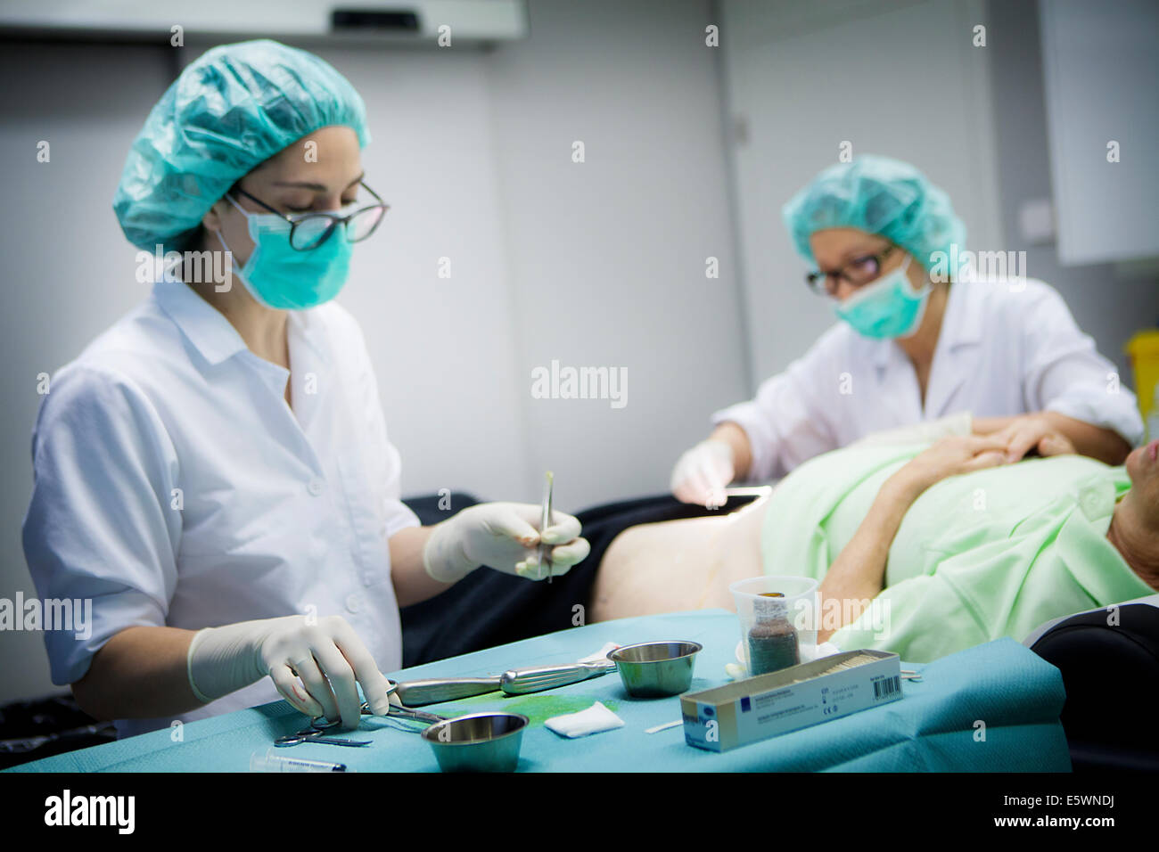 Surgery woman marks hi-res stock photography and images - Alamy