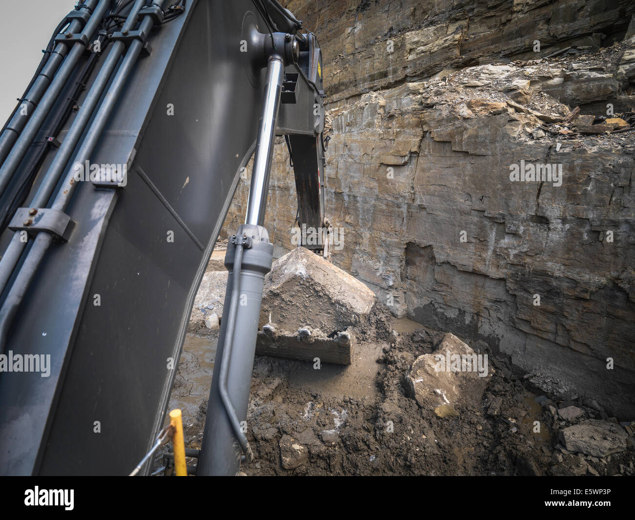 Hard rock stone hi-res stock photography and images - Alamy