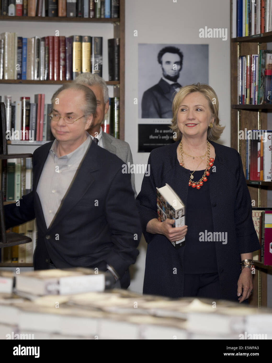 Huntington, New York, USA. 6th Aug, 2014. HILLARY RODHAM CLINTON ...