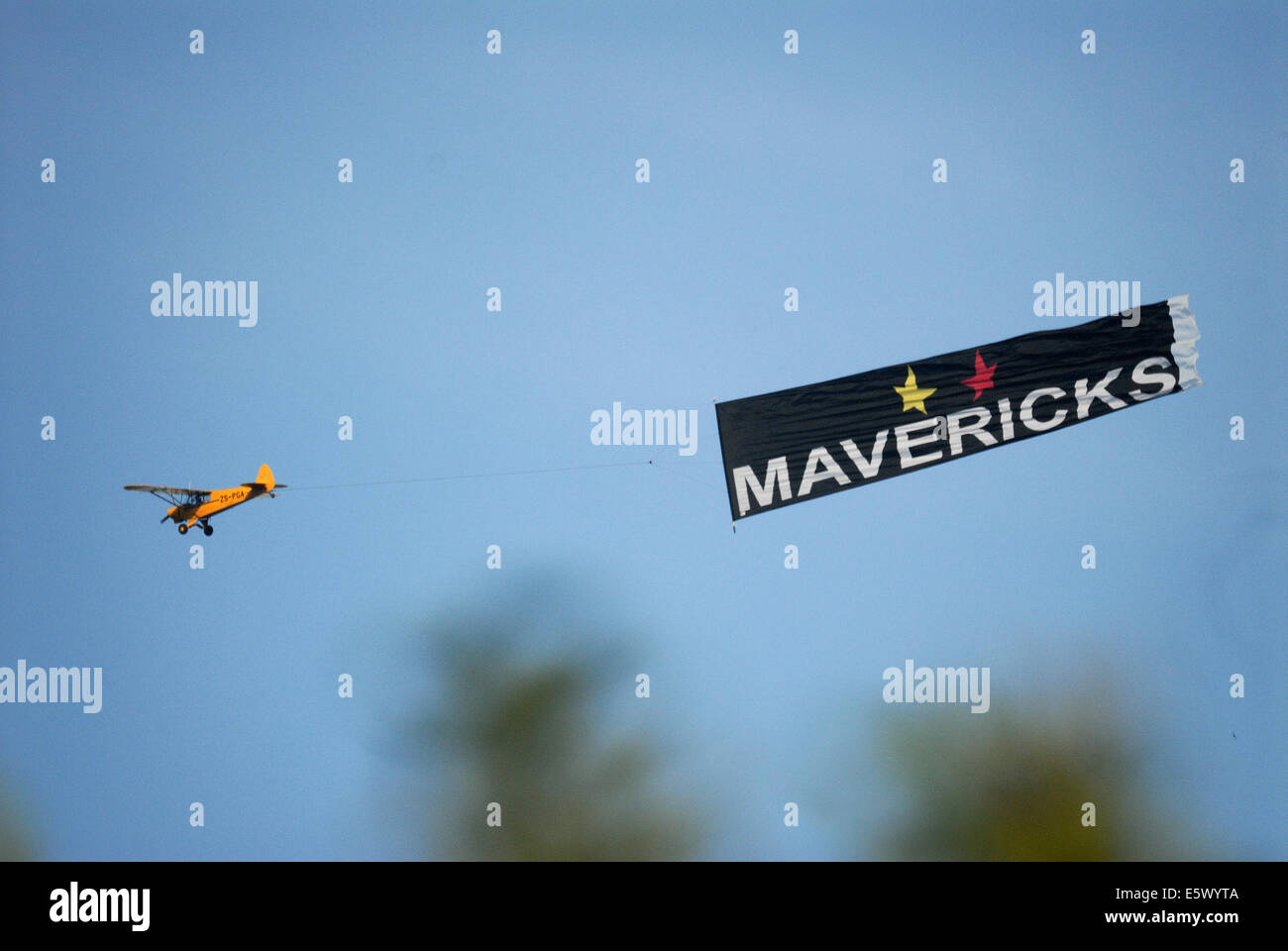 Aerial banner hi-res stock photography and images - Alamy