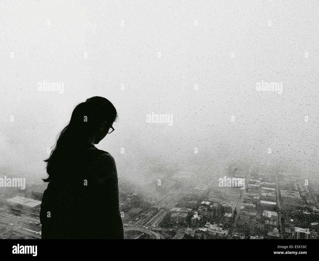 Woman gazing hi-res stock photography and images - Alamy