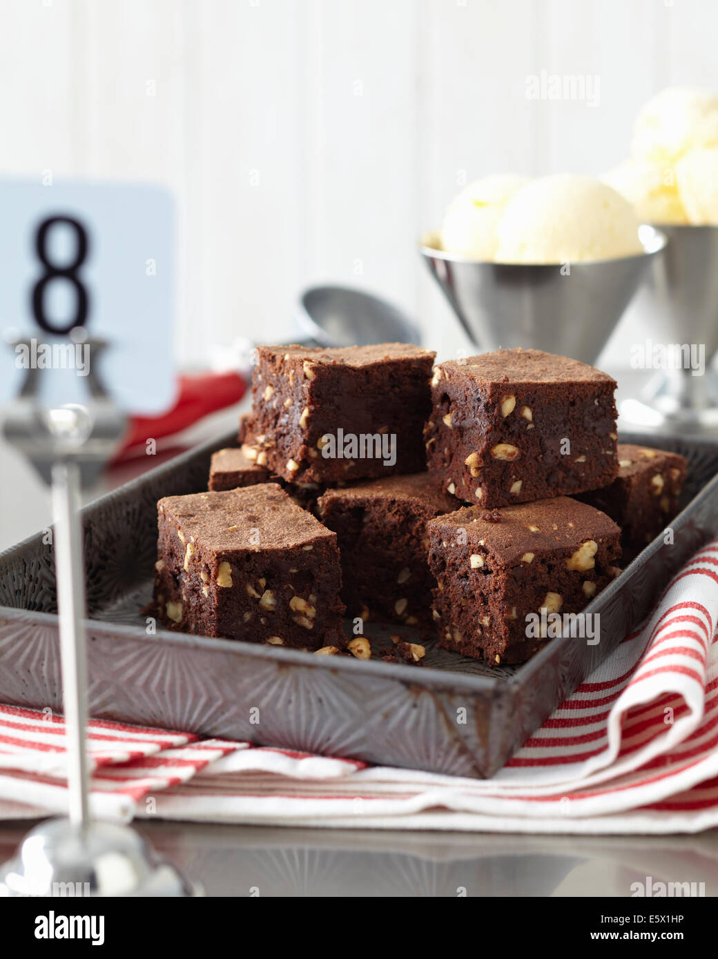 Tray of brownies hi-res stock photography and images - Alamy