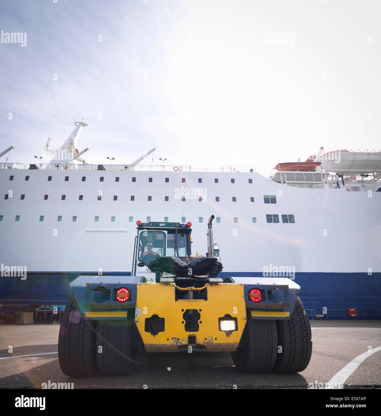 Container Ship Hull High Resolution Stock Photography and Images - Alamy