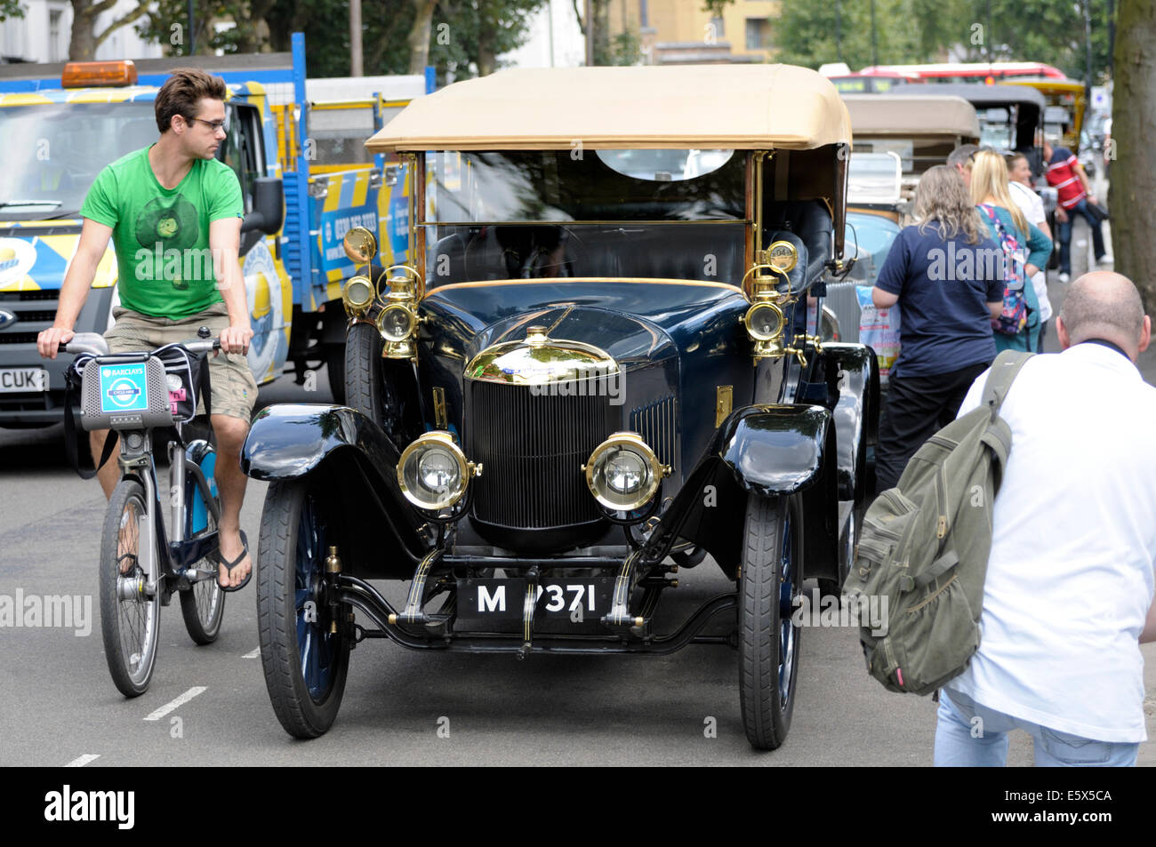 Newton Bennett High Resolution Stock Photography and Images - Alamy