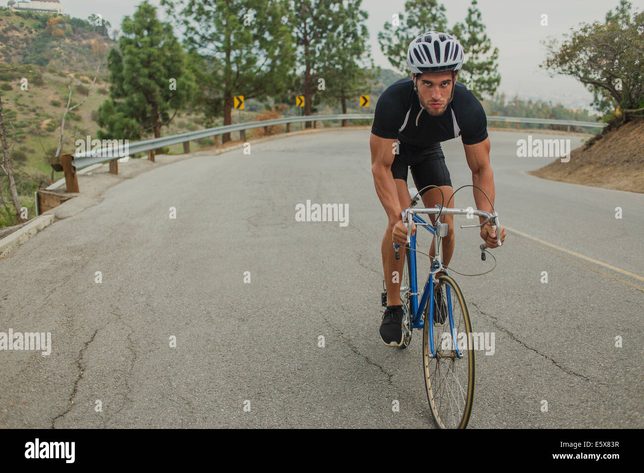 Cyclist hi-res stock photography and images - Alamy