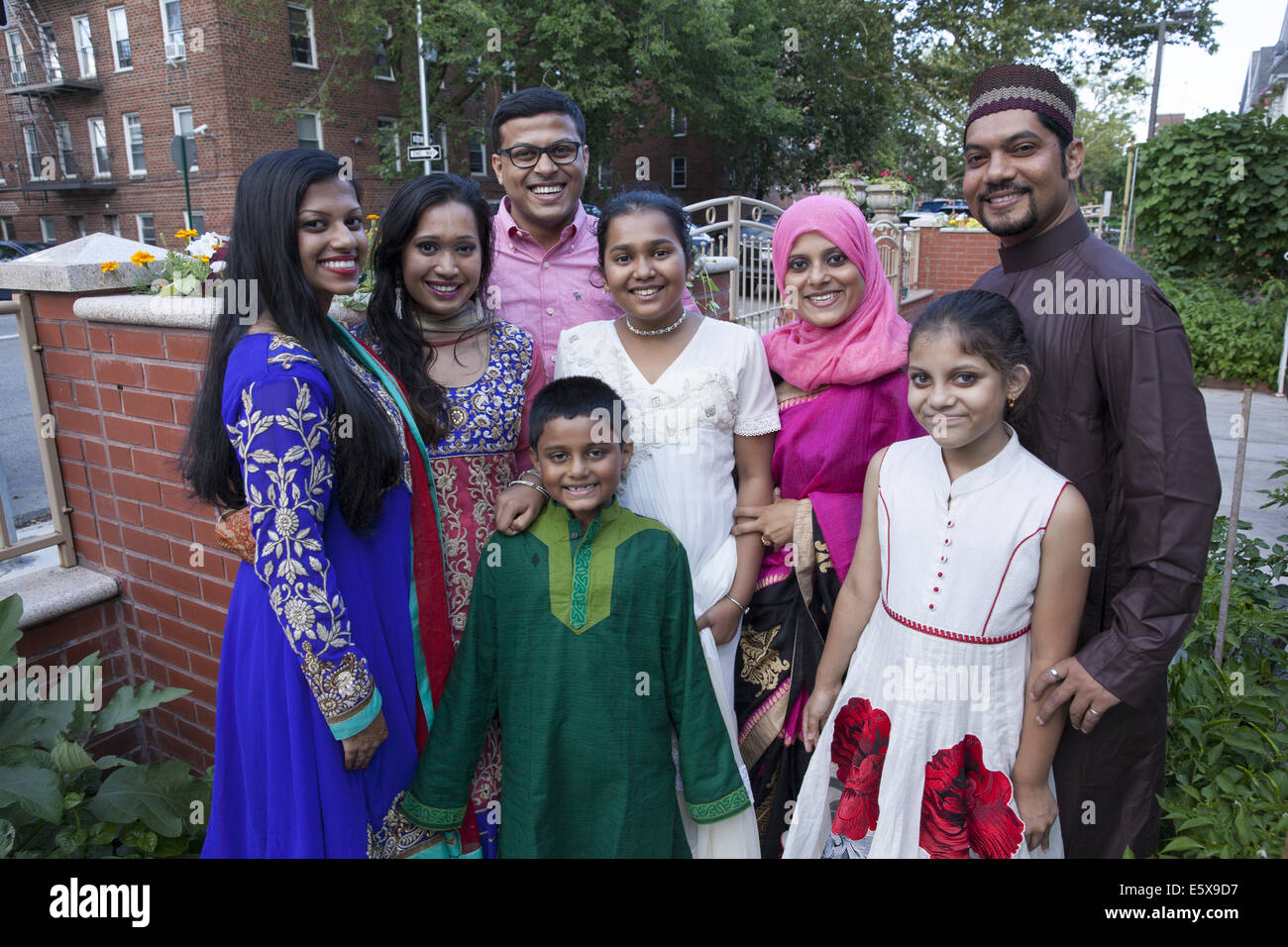 American muslim siblings hi-res stock photography and images - Alamy