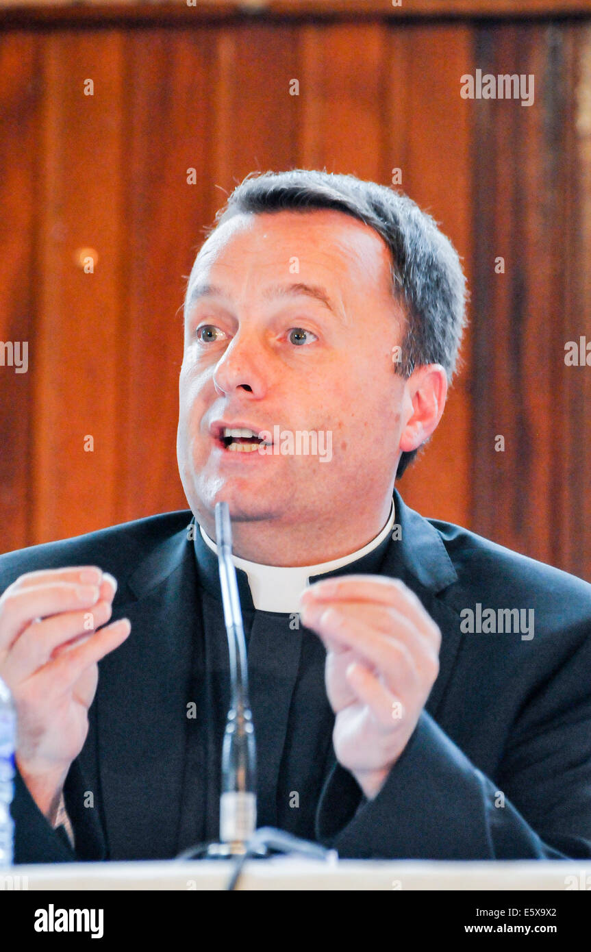 Belfast, Northern Ireland. 6th Aug 2014 - Father Tim Bartlett ...