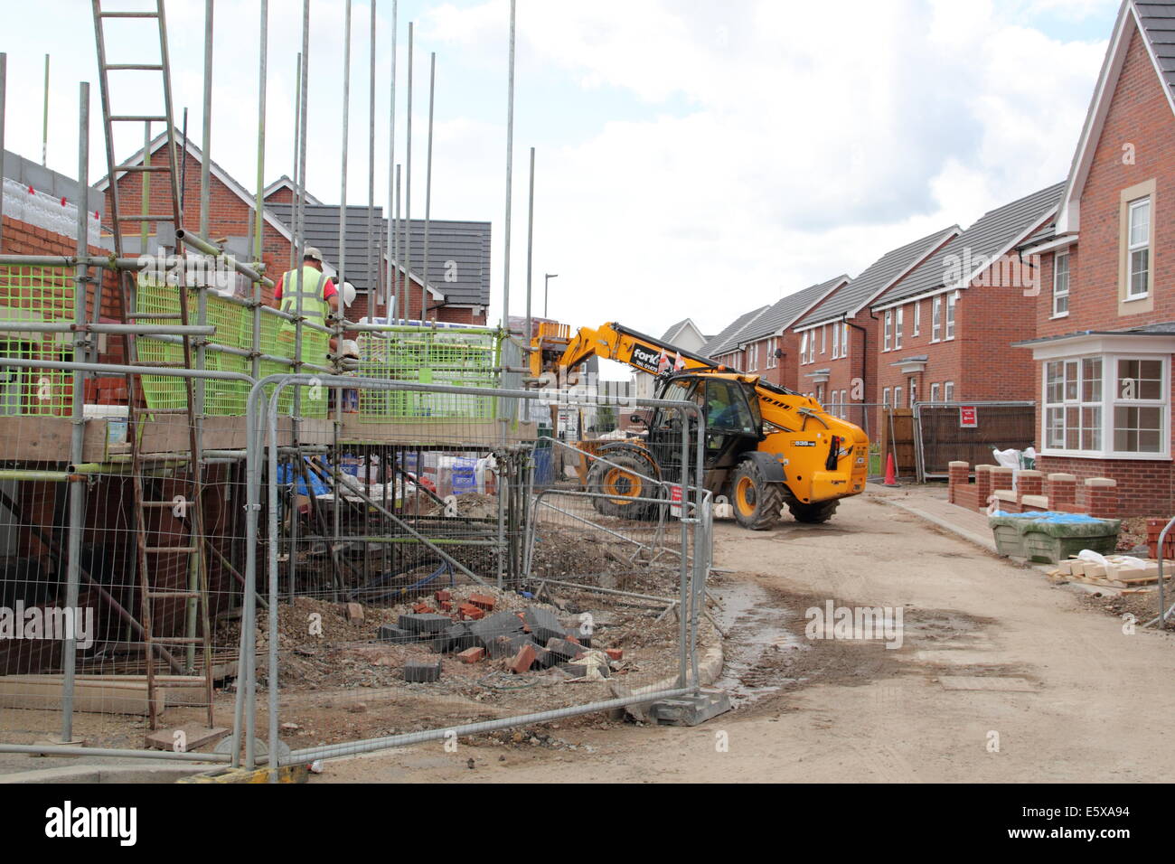 Builders Bricklayers High Resolution Stock Photography and Images - Alamy