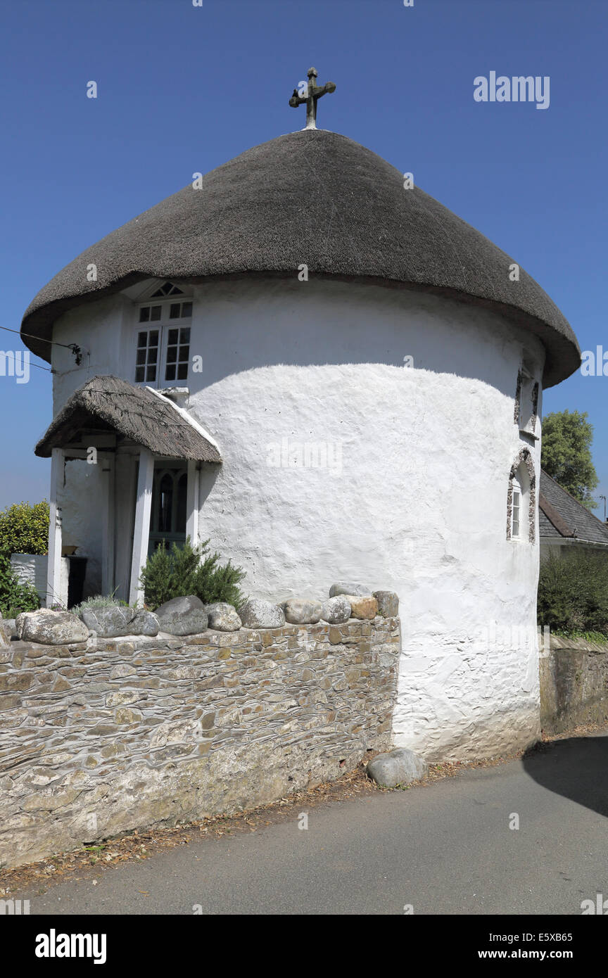 round houses in the cornish village of veryan , built so the devil had ...