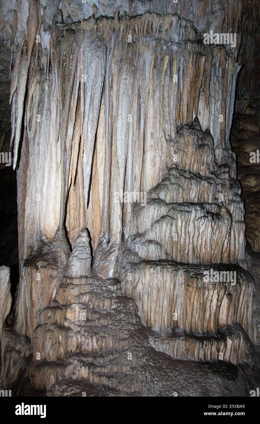 Mammoth Cave sinter Stock Photo - Alamy
