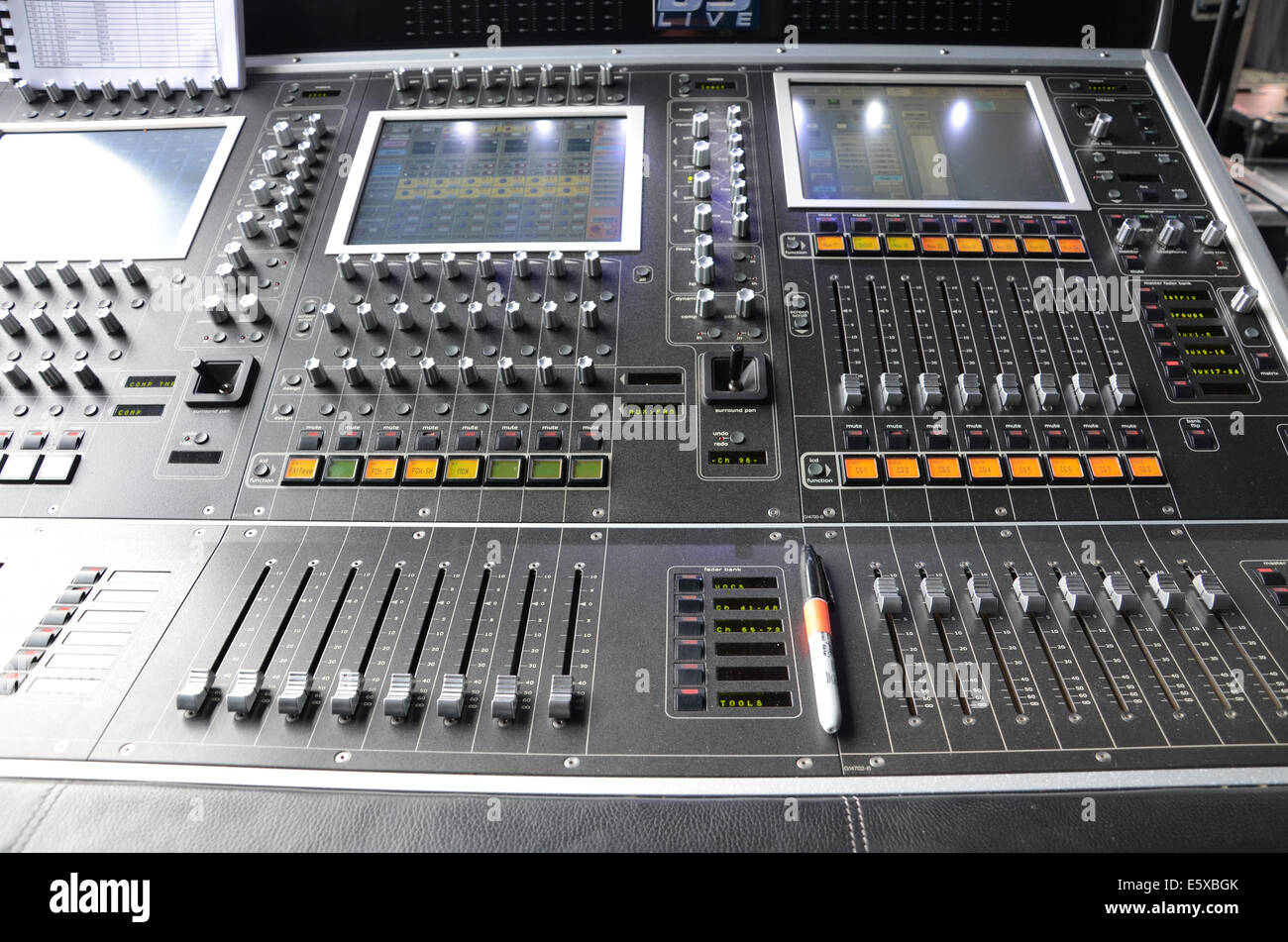 Stage rigger technician rigging up hi-res stock photography and images ...