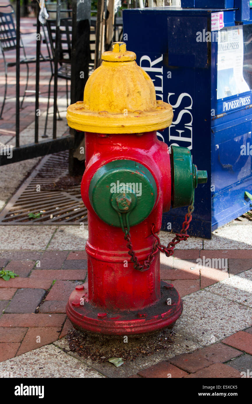 Fire hydrant, St Peter Street, St Paul, Minnesota, USA Stock Photo - Alamy