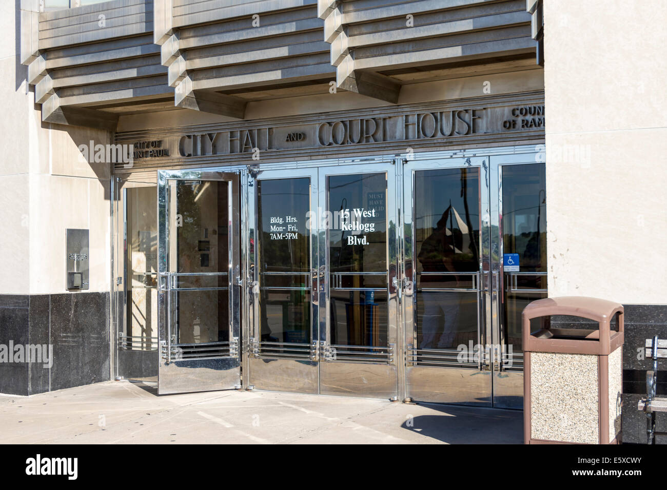 Entrance, City Hall & Court House, St Paul, Minnesota, USA Stock Photo ...