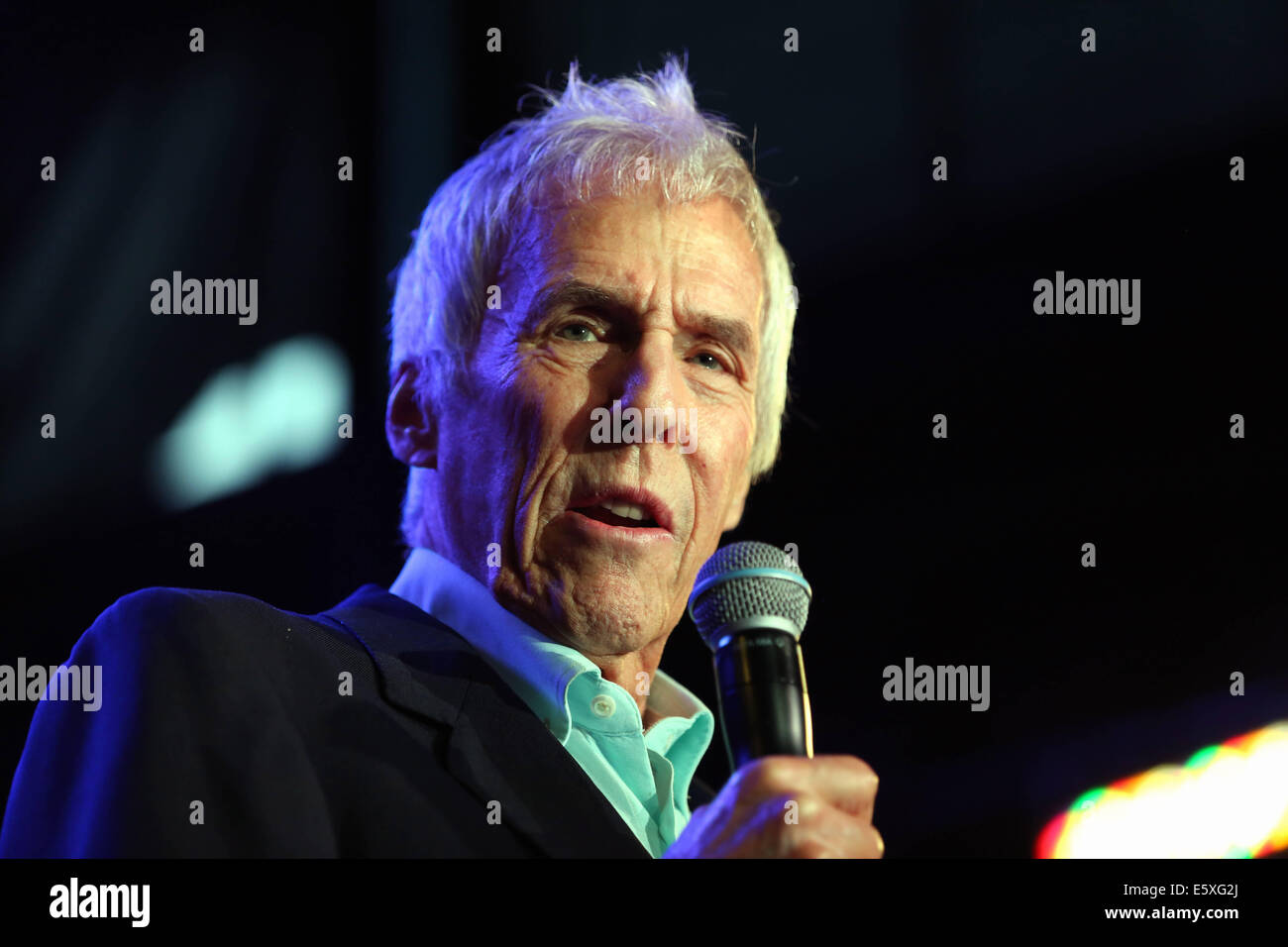 Brecon UK. Thursday 07 August 2014 Pictured: Burt Bucharach on stage Re ...