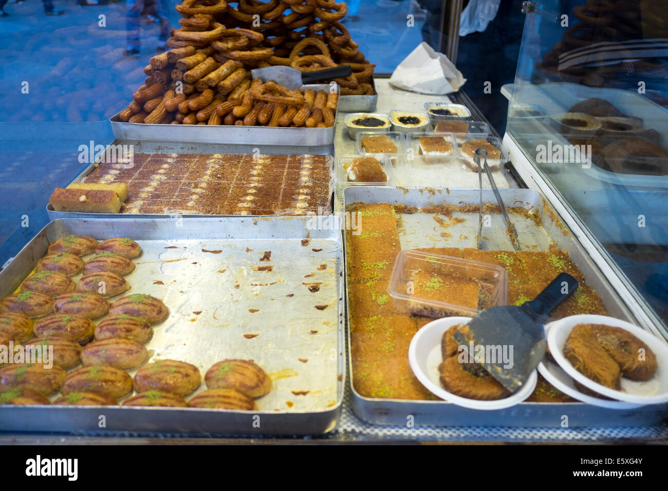 Turkey sweets hi-res stock photography and images - Alamy