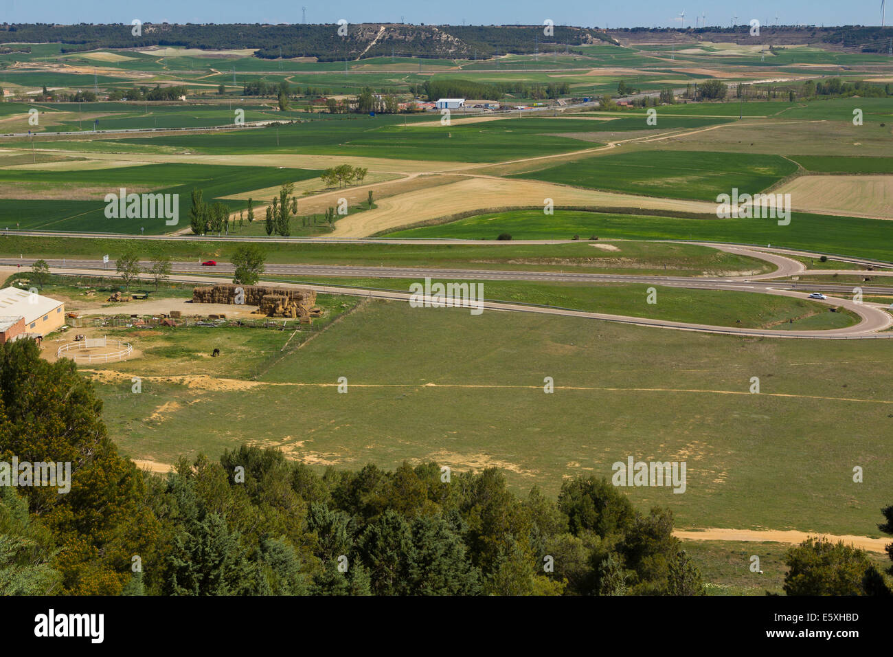 overview crossroads in the countryside Stock Photo - Alamy
