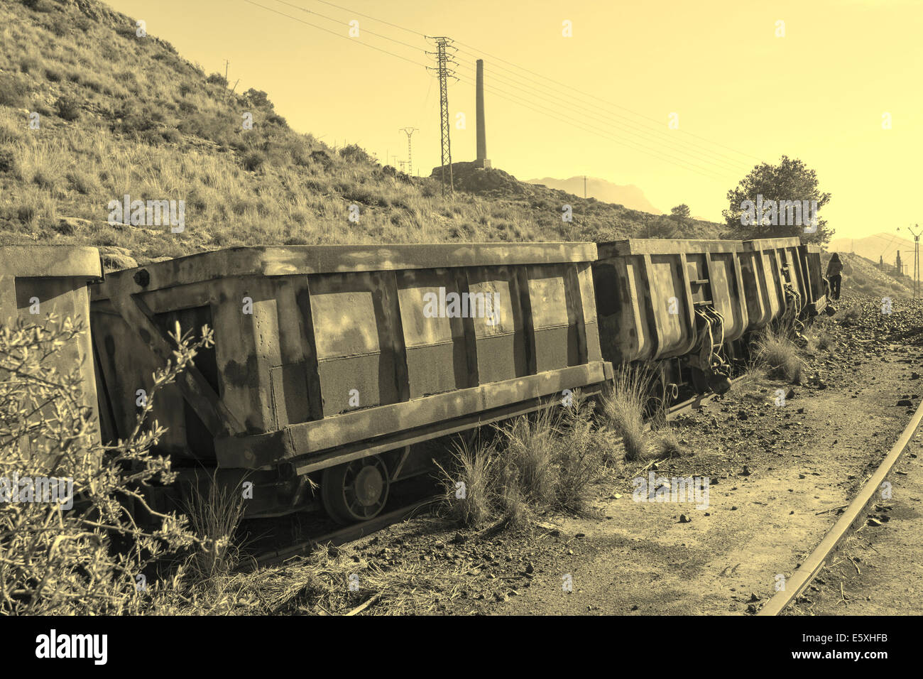 Old abandoned coal mine tunnel hi-res stock photography and images - Alamy