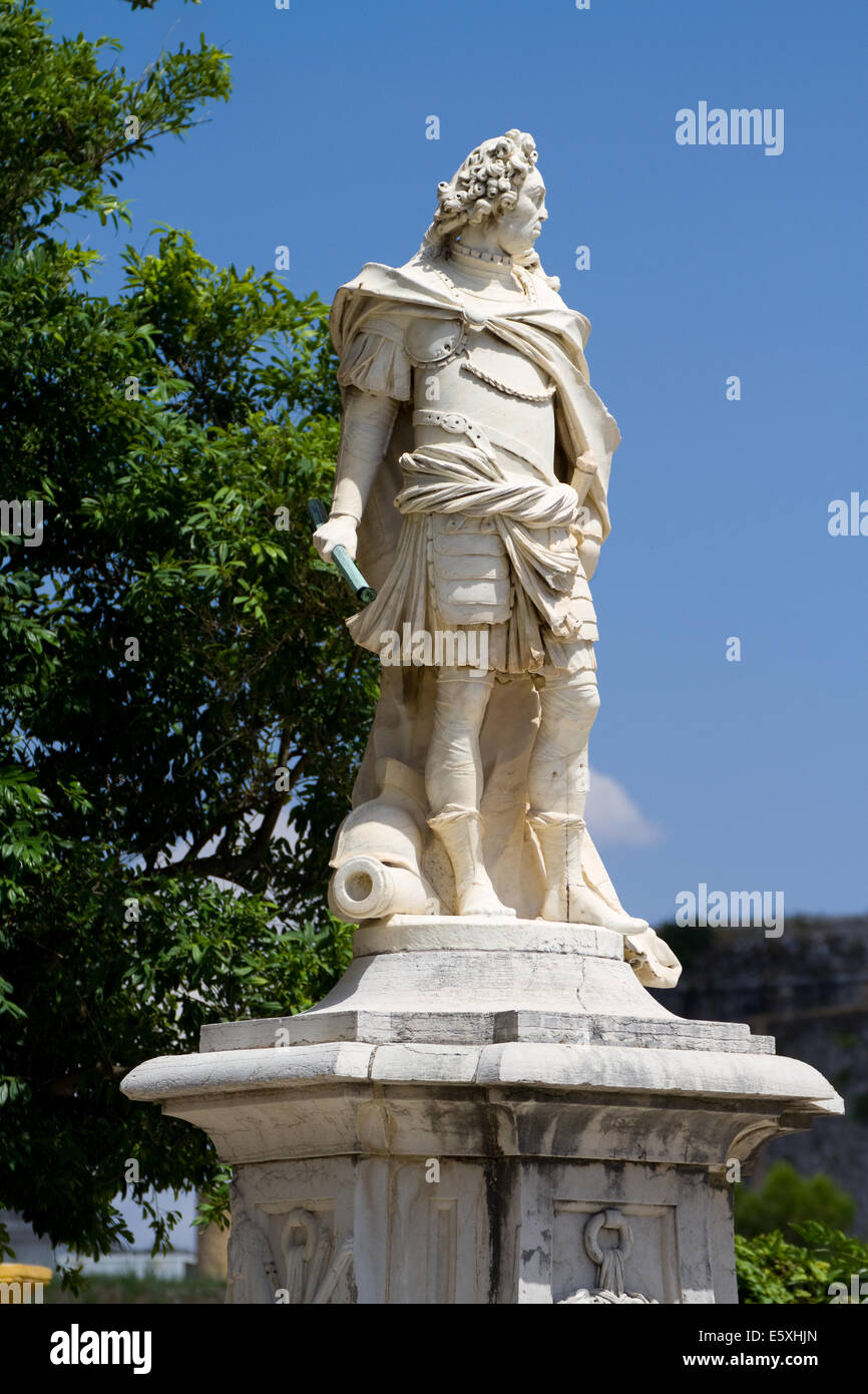 Statuue near entrance to the Old Fort Paleo Frourio Corfu Stock Photo ...