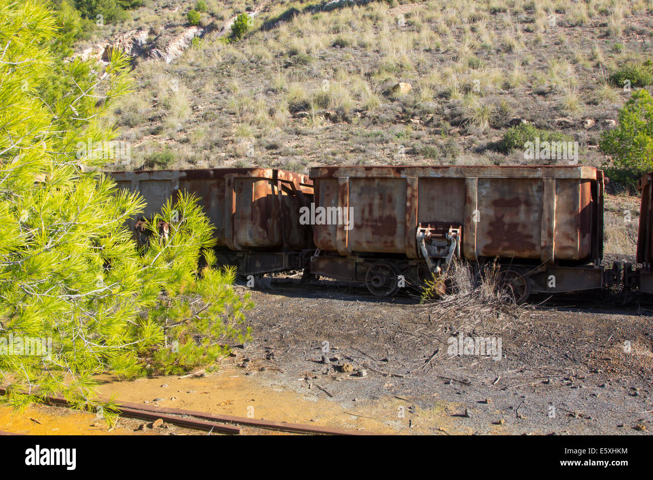 Gold mine cars hi-res stock photography and images - Alamy
