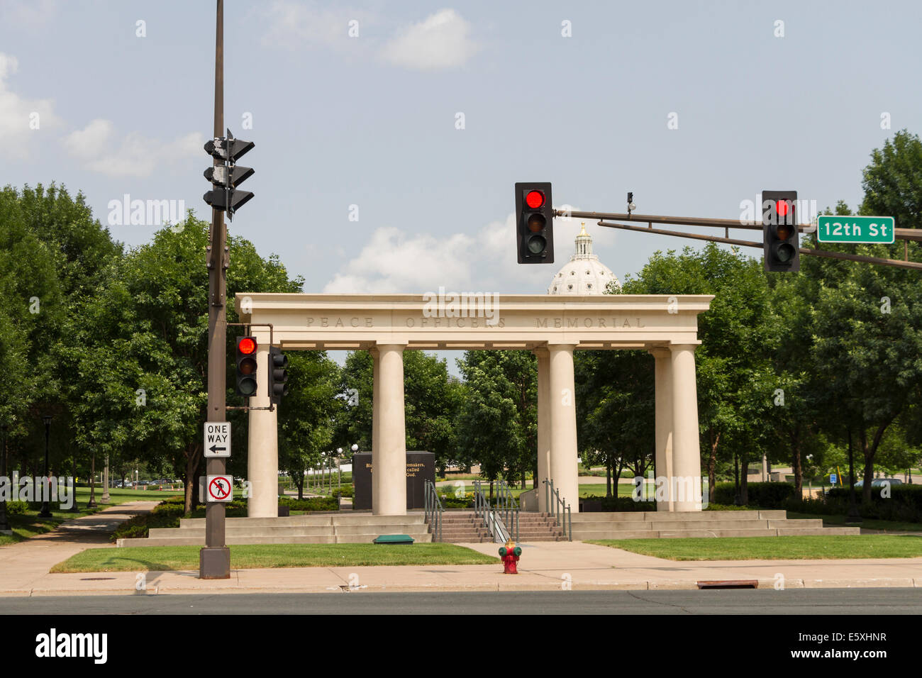 Peace Officers Memorial, Minnesota State Capital, St Paul, Minnesota ...