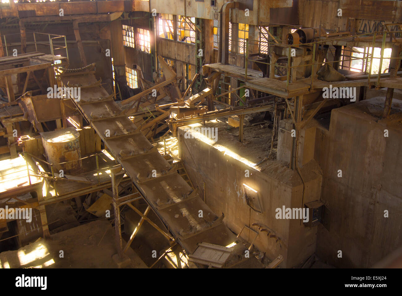 Machinery destroyed in coal mine hi-res stock photography and images ...