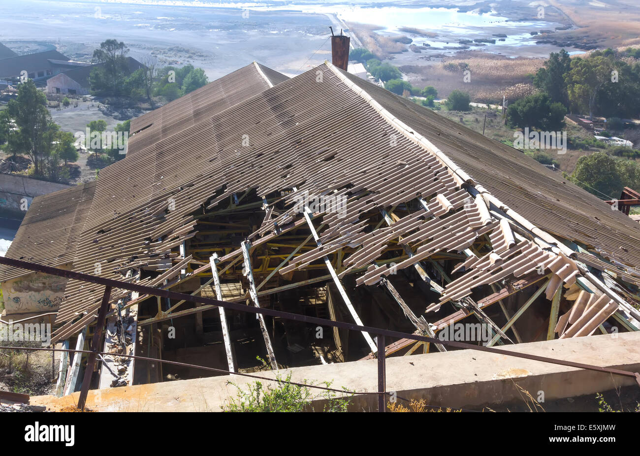 broken and destroyed roof of an old abandoned industry Stock Photo - Alamy