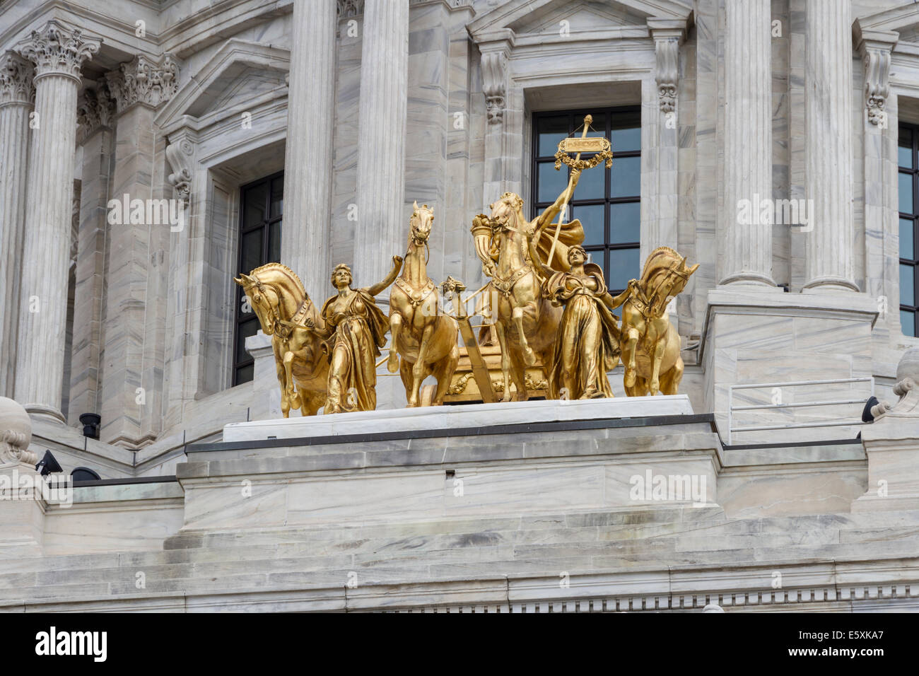 Quadriga statue, State Capitol, St Paul, Minnesota, USA Stock Photo - Alamy