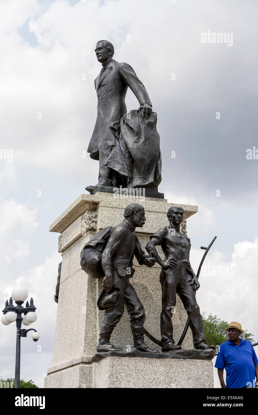 Statue of John Johnson, Minnesota State Capitol, St Paul, Minnesota ...