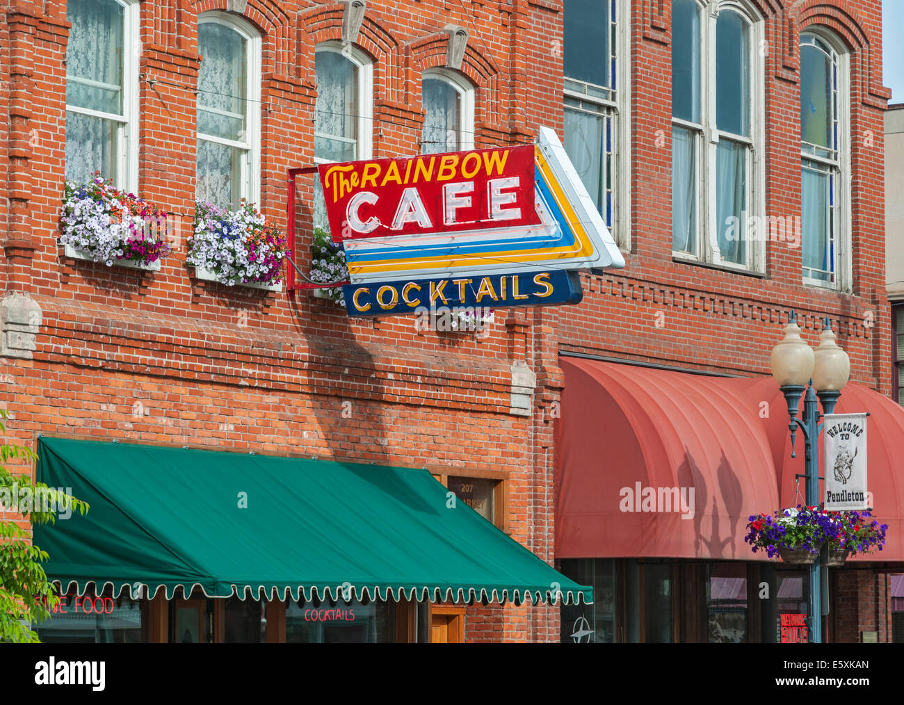 Pendleton oregon rainbow cafe hi-res stock photography and images - Alamy