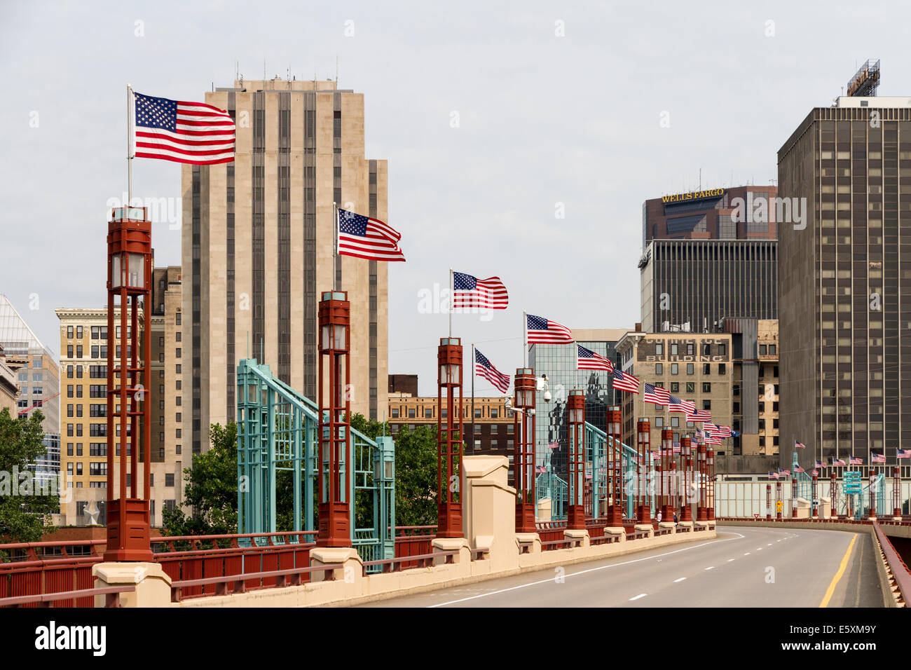 Wabasha Street Bridge over Mississippi River, St Paul, Minnesota, USA ...