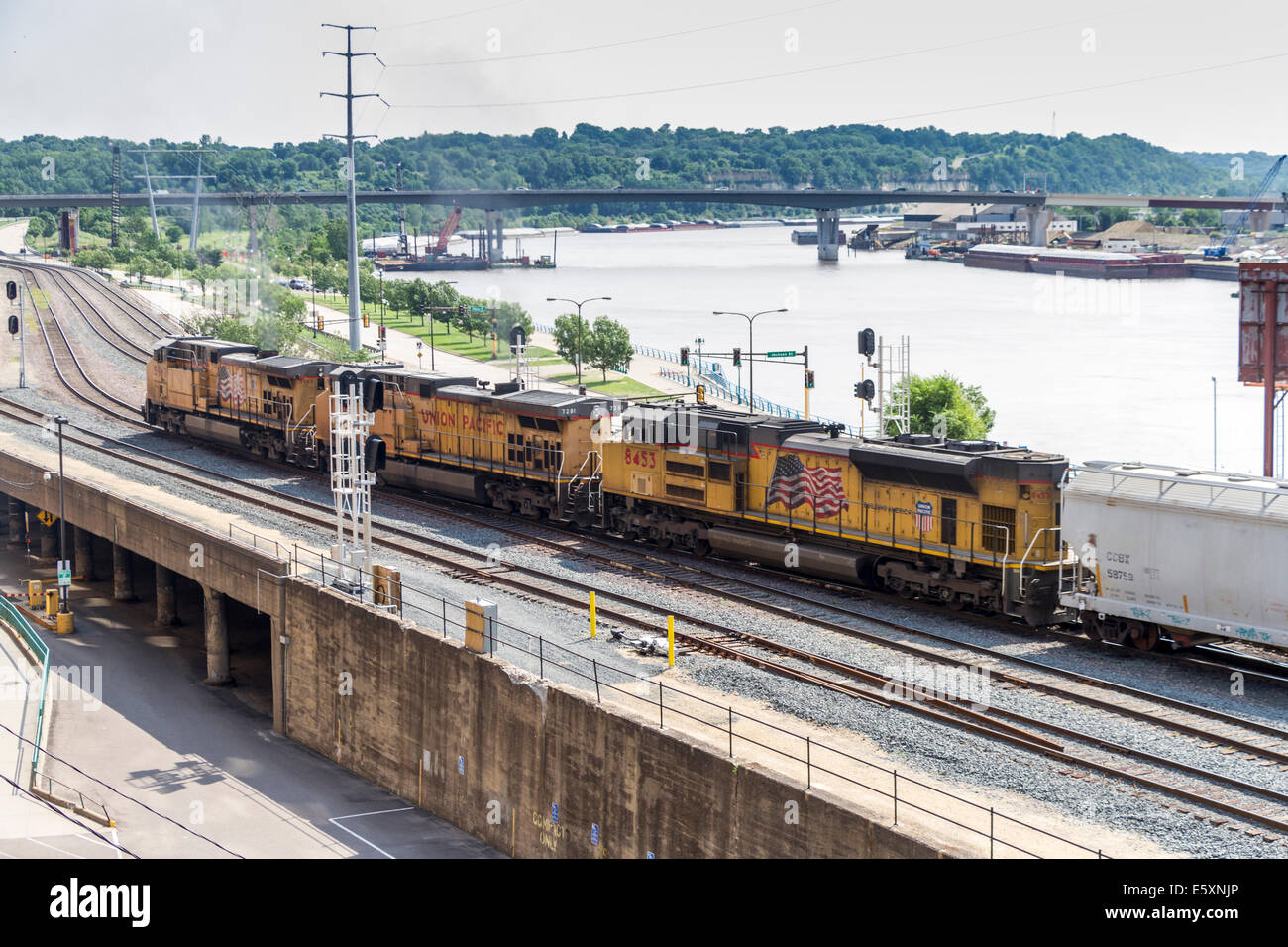 Goods train, St Paul, Minnesota, USA Stock Photo - Alamy