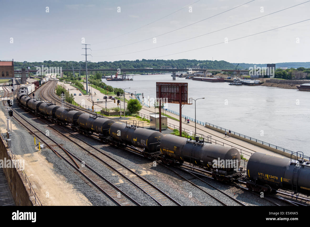 Goods train, St Paul, Minnesota, USA Stock Photo - Alamy