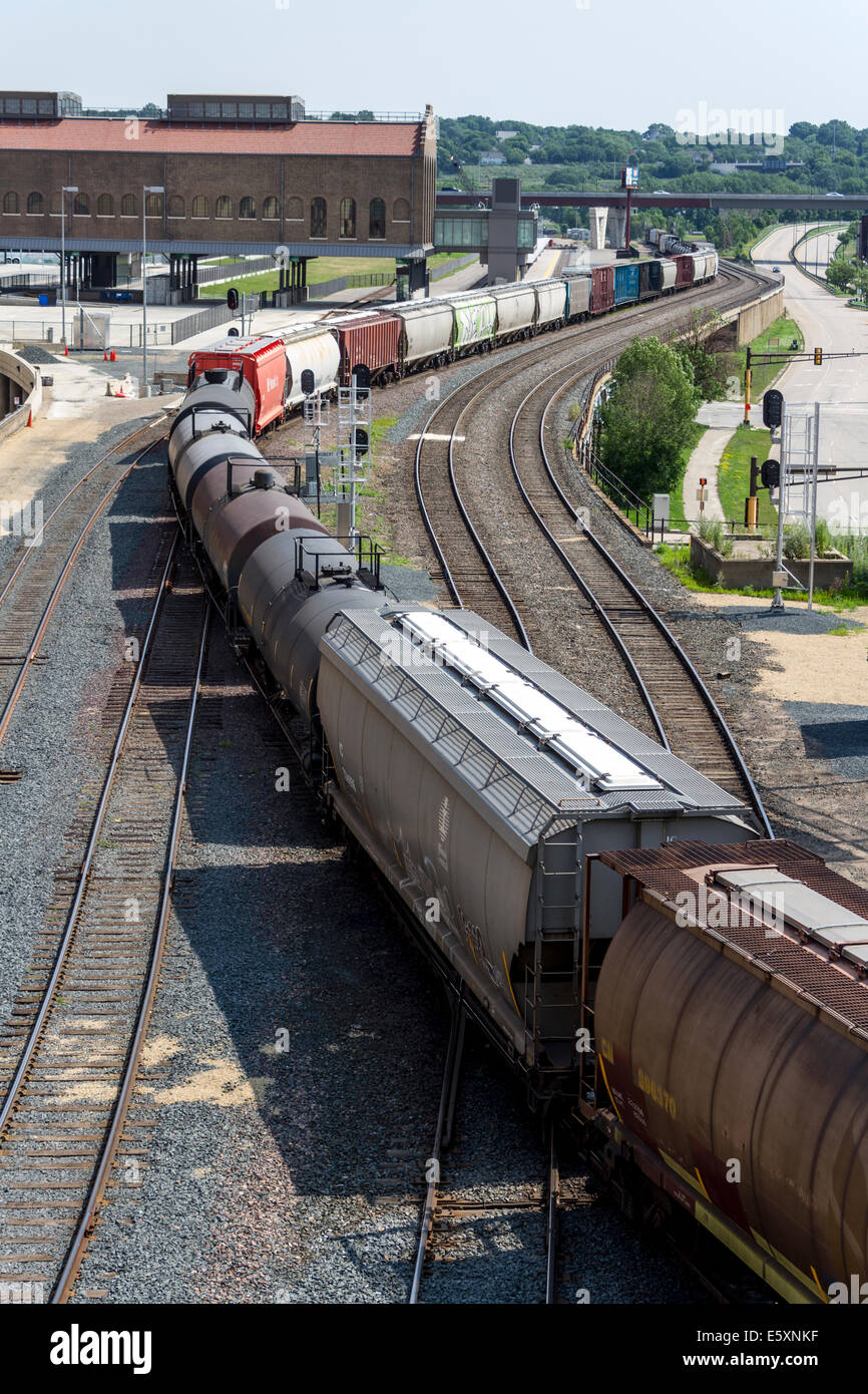 Goods train, St Paul, Minnesota, USA Stock Photo - Alamy