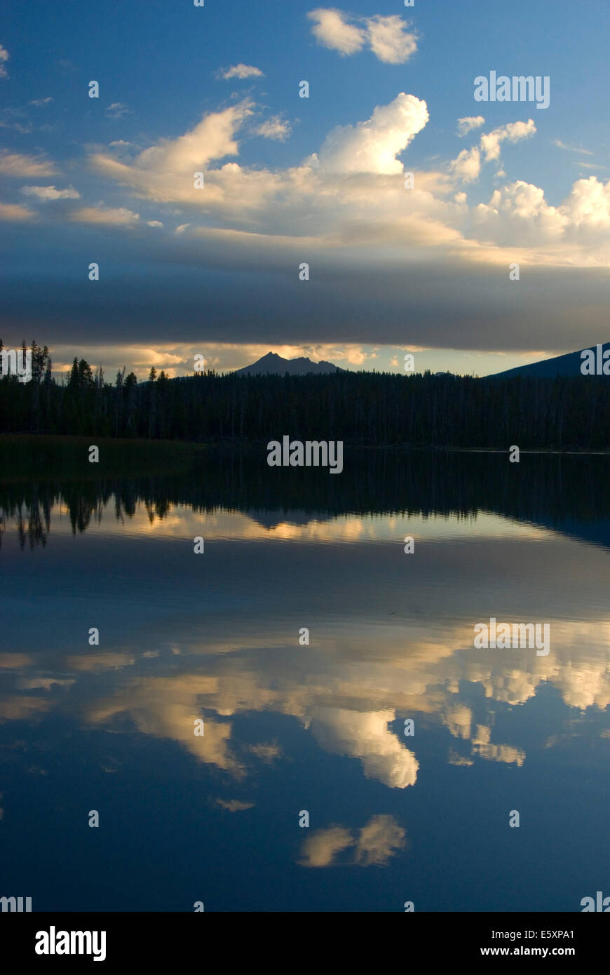 Little Lava Lake, Cascade Lakes National Scenic Byway, Deschutes ...