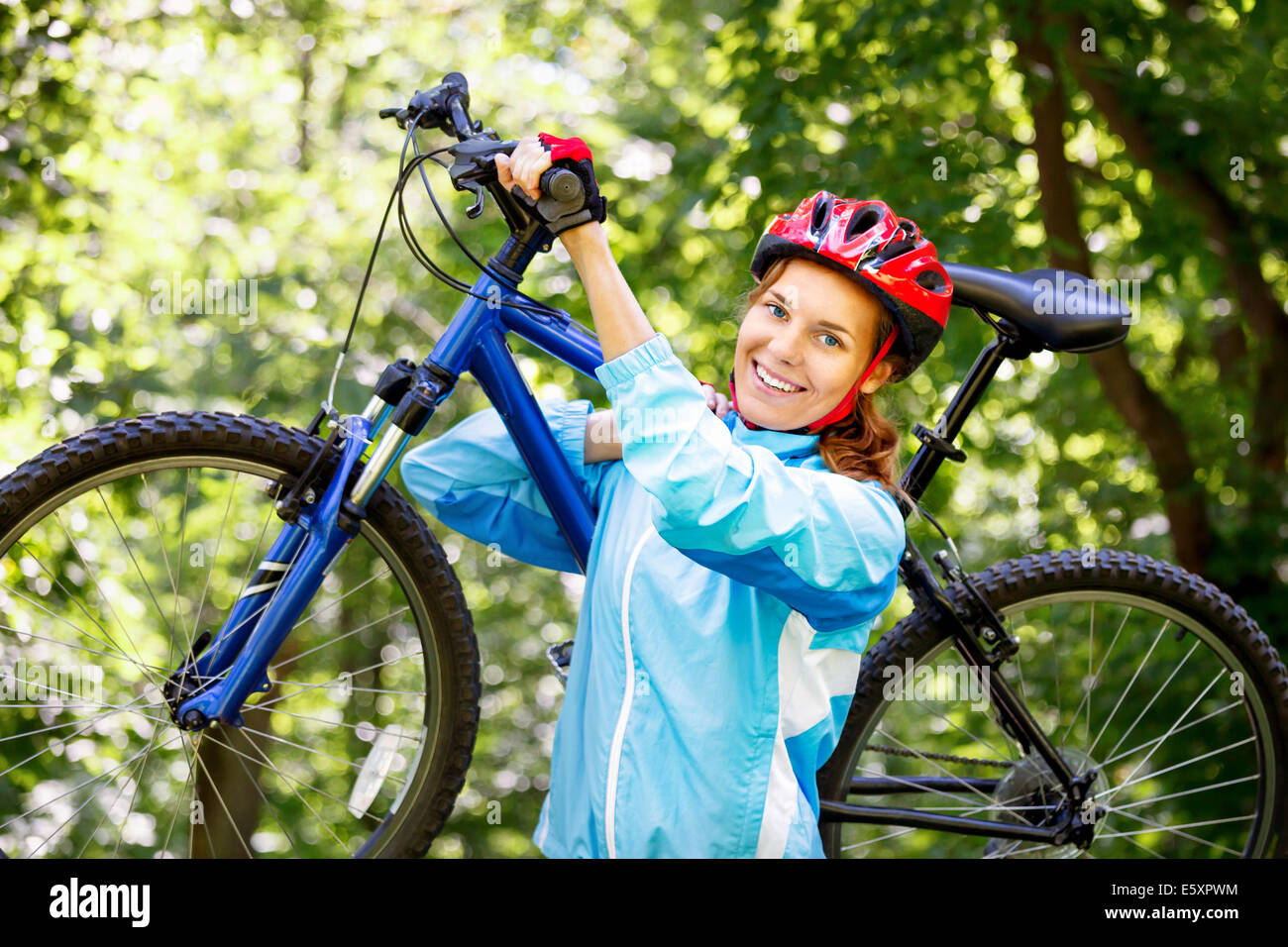Shoulder riding hi-res stock photography and images - Alamy