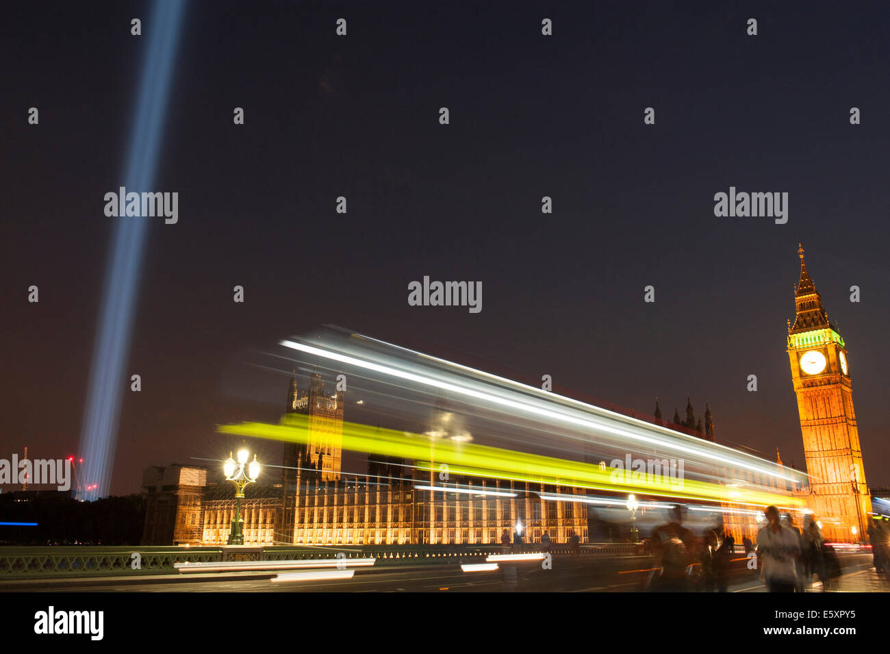 Capital city war ww1 column of light hi-res stock photography and ...