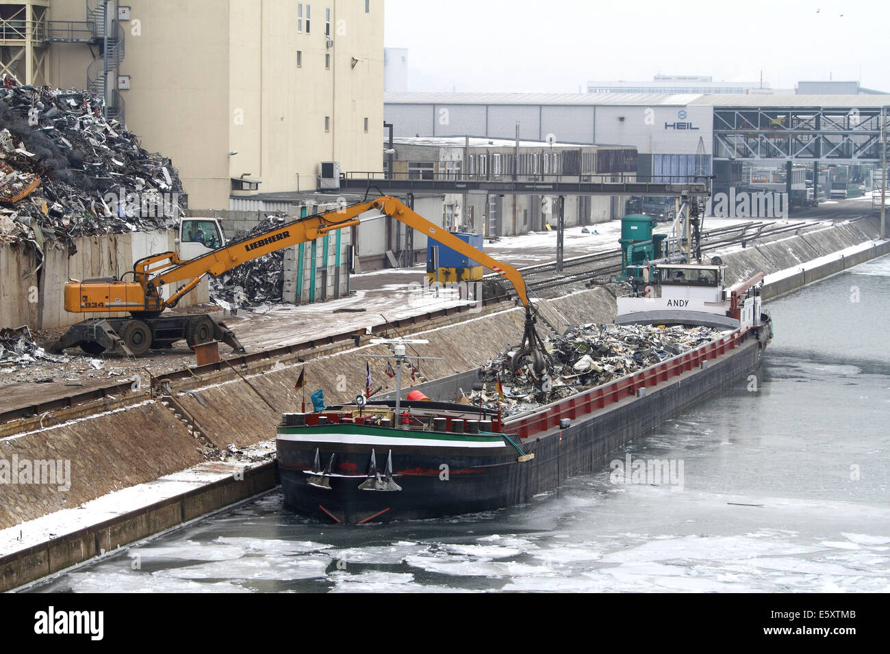 Loading ship scrap stuttgart harbour hi-res stock photography and ...