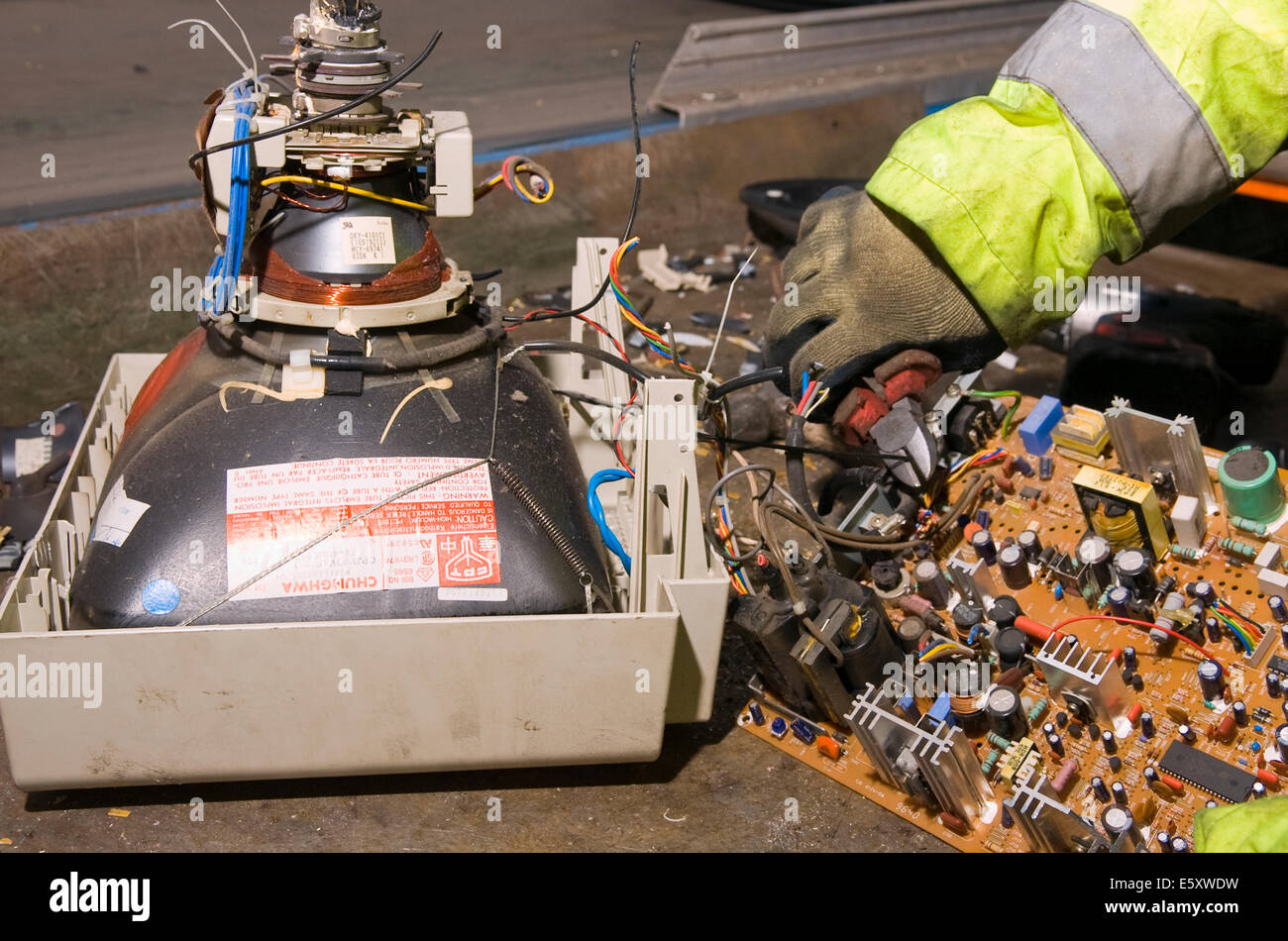 Smashed up television hi-res stock photography and images - Alamy
