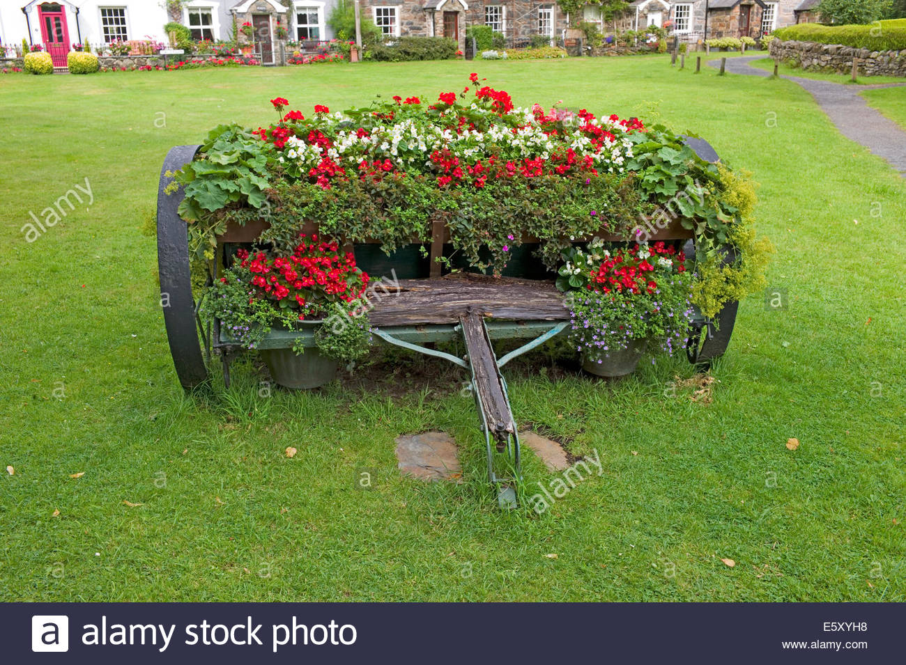 Farm Cart High Resolution Stock Photography and Images - Alamy